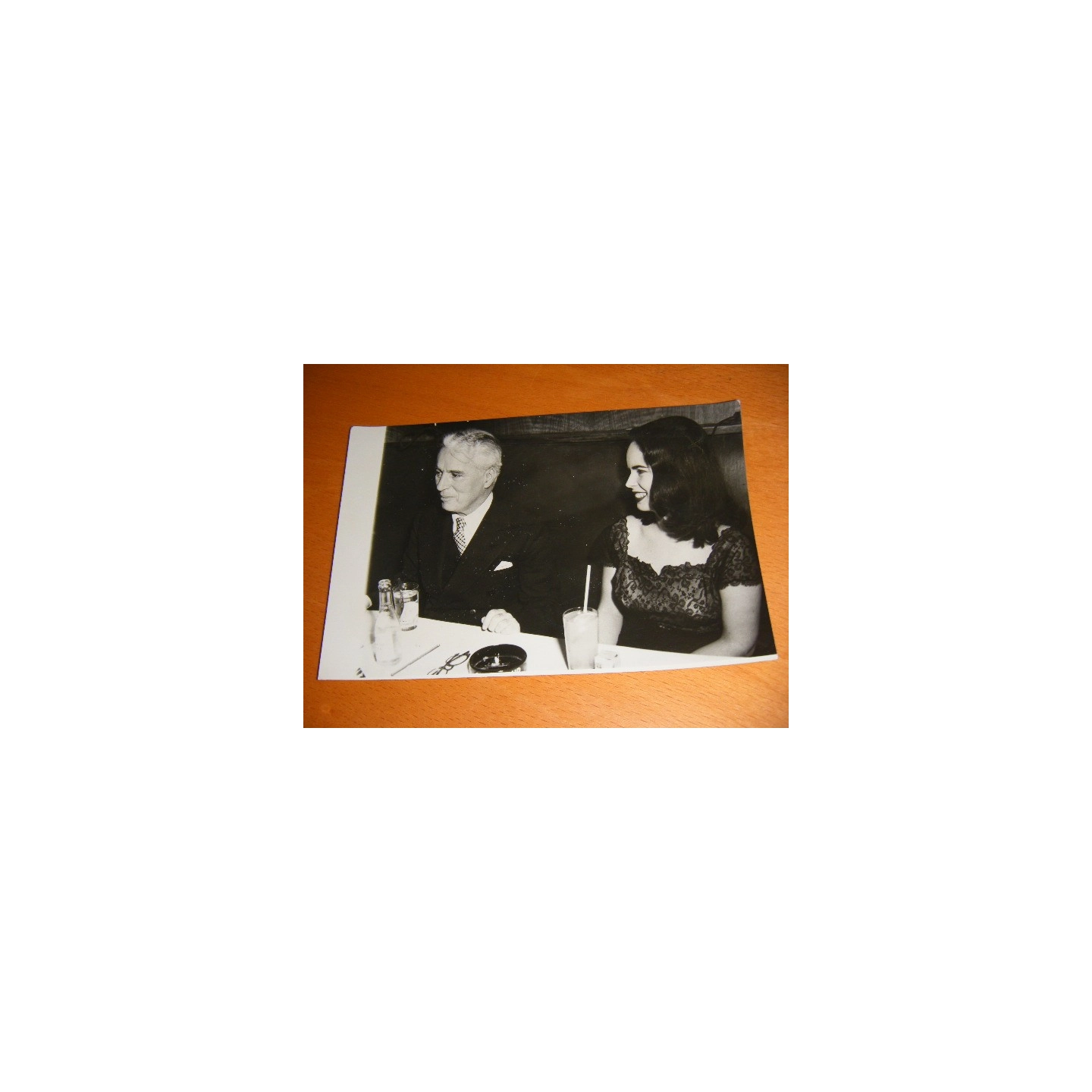 Original photo of Charlie Chaplin and his wife Oona O`Neil [Chaplin ...